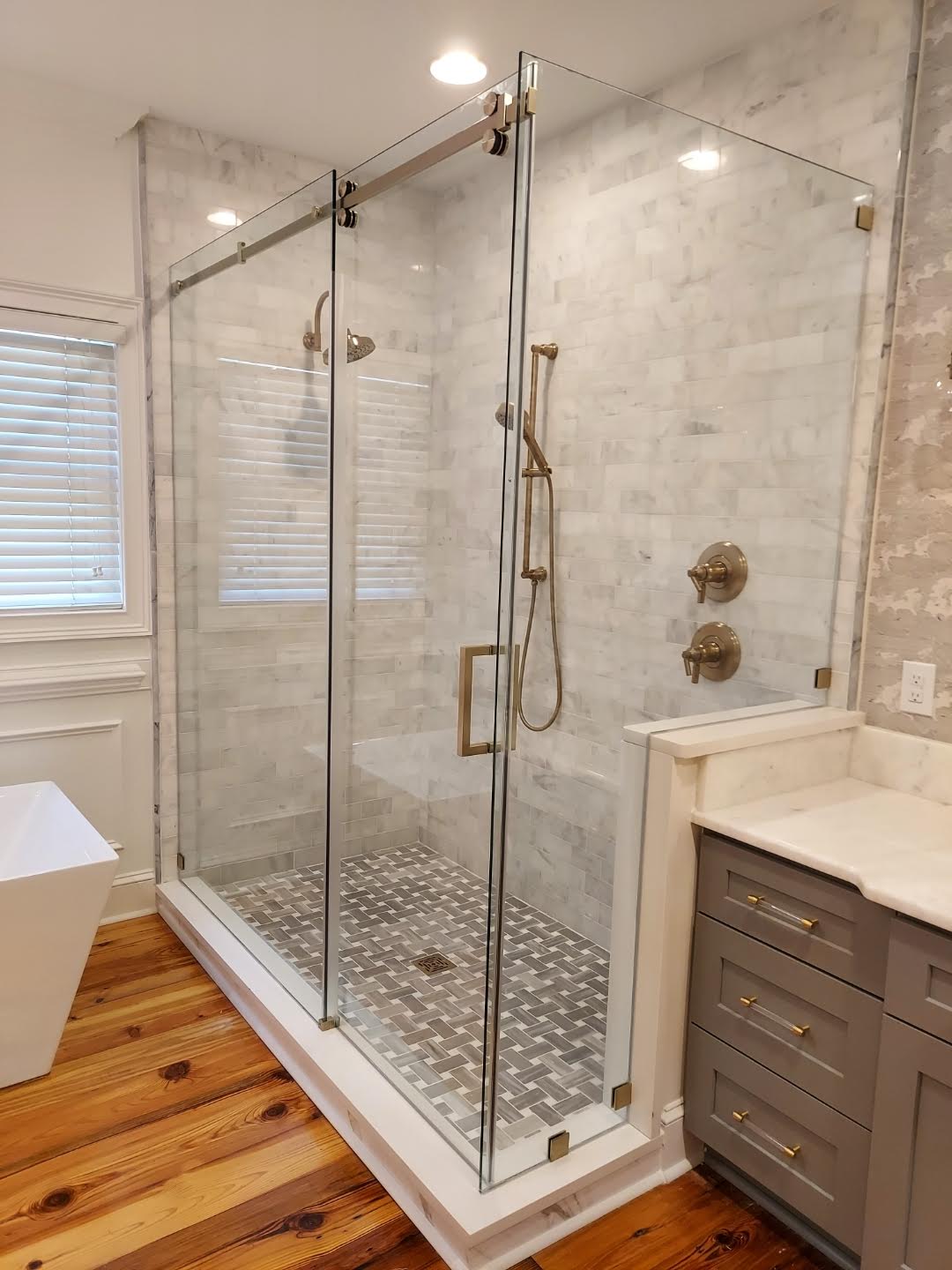 Glass Gallery | Baker's Glass